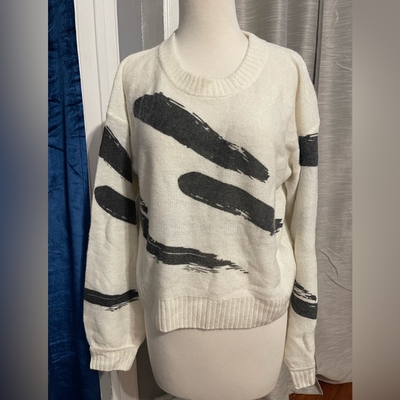 Joie | Sweaters | Joie Black And White Sweater Size Small | Poshmark